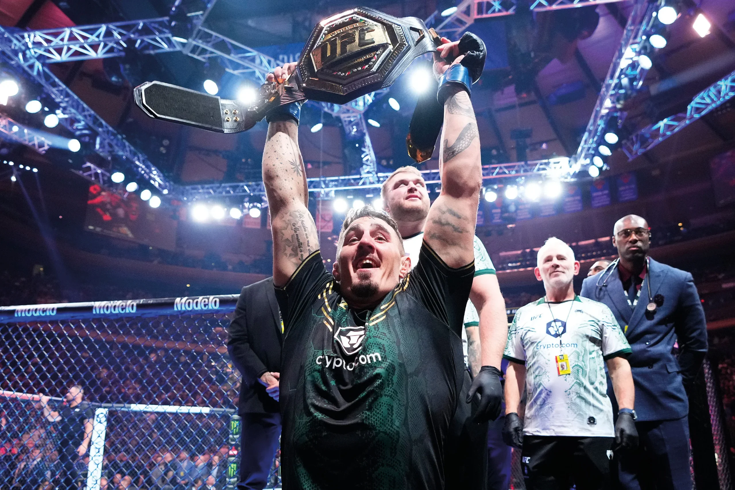 توم أسبينال يعلق على مواجهة جون جونز ضد ميوسيتش في UFC 309 - Arabs MMA